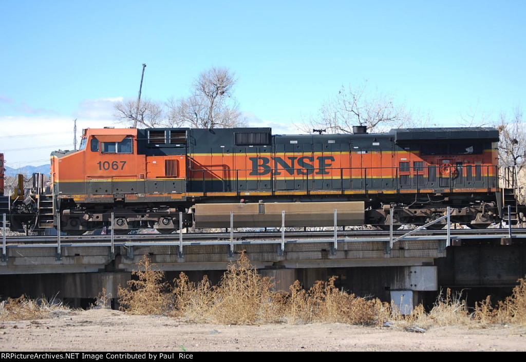 BNSF 1067